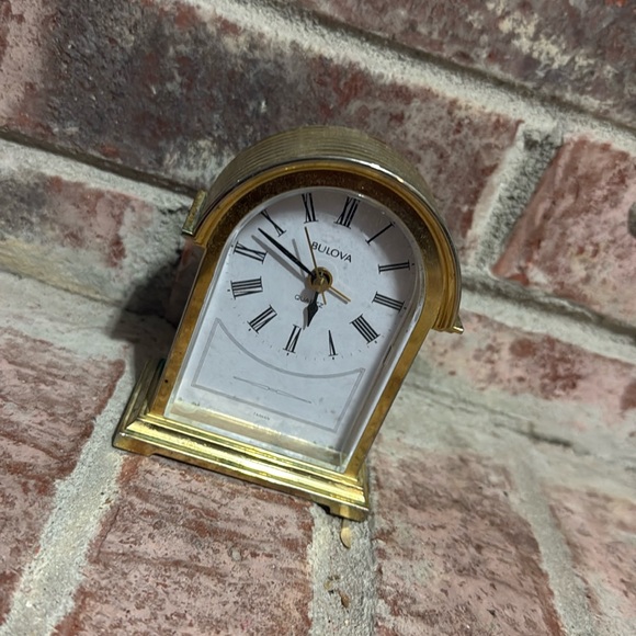 Bulova | Wall Decor | Vintage Bulova Quartz Desk Clock | Poshmark